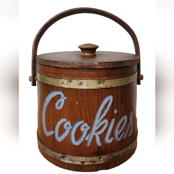 unbranded | Kitchen | Vintage Wooden Bucket Barrel With Lid Cookie Jar ...